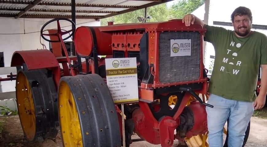 De Gaboto a Carlos Paz: la increíble historia de un tractor único y ...