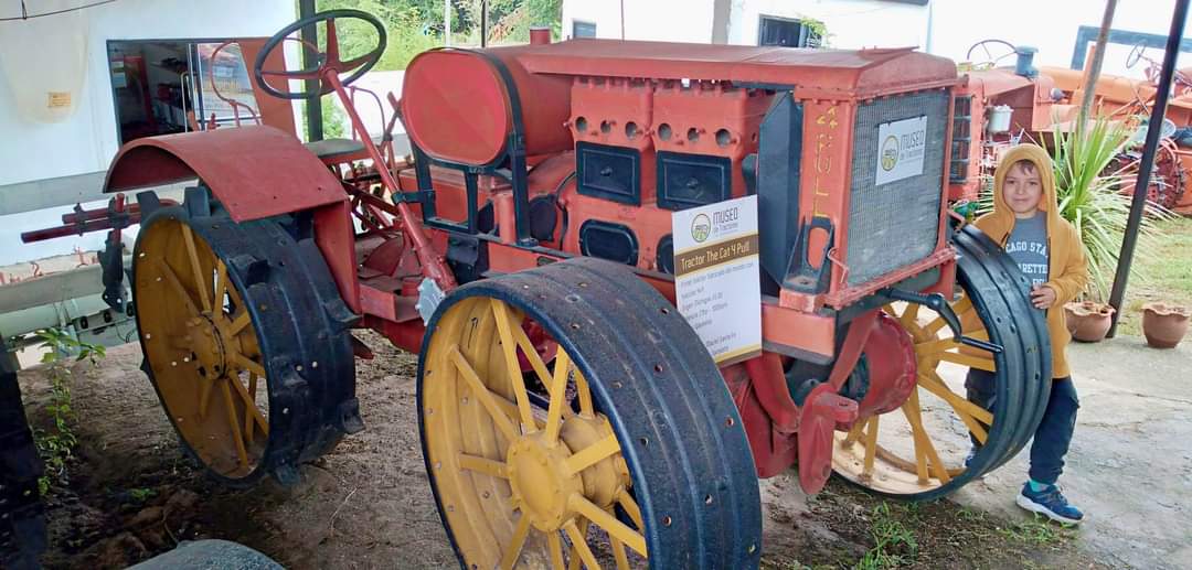 De Gaboto a Carlos Paz: la increíble historia de un tractor único y ...